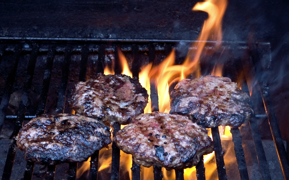 12 Common Mistakes Beginner Grillers Make - Barbecuebible.com