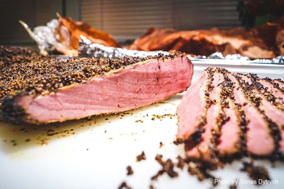 Back to Basics: 4 Easy Steps to Perfectly Smoked Pastrami ...